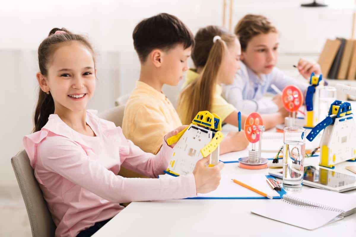 Best Stem Toys For 3 Year Olds Parental Guide best-stem-toys-for-3-year-olds-parental-guide